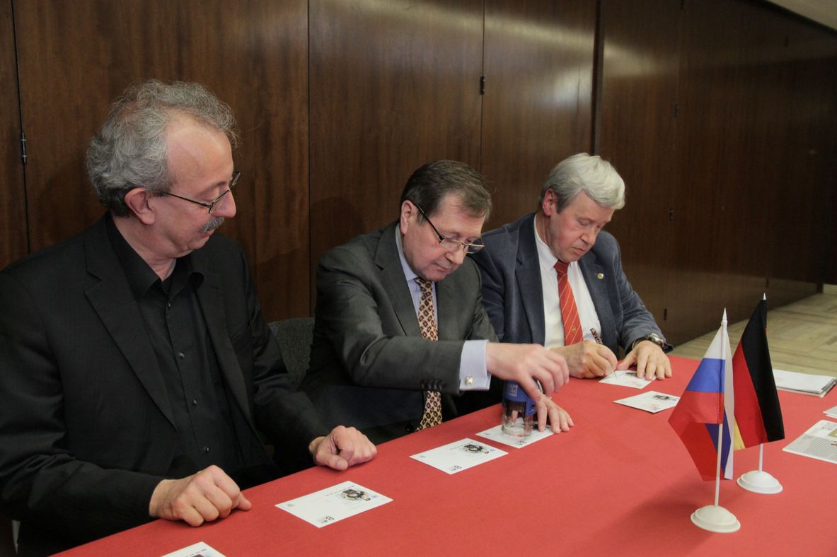SUCCESSFUL FEPA EXHIBITION “ROSSICA 2016” WITH PHILATELISTS FROM 18 ...